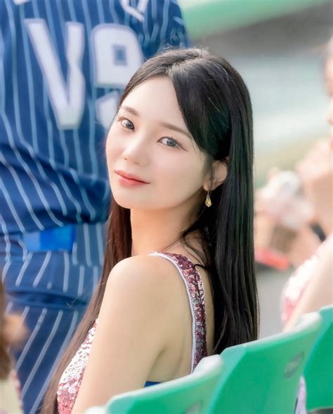 E소영j 230813 드디어 내일 앞머리 내린 이소영 볼 수 있는건가 이소영 치어리더 이소영치어리더 프로야구 프로야구⚾️ 삼성라이온즈 Samsung