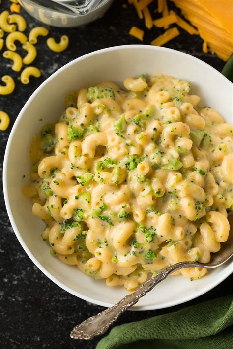 Baked Macaroni And Cheese With Broccoli