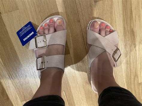 Its Siena Feet