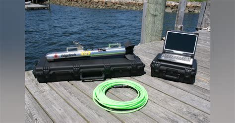 4125 Side Scan Sonar System With Magnetometer Interface Officer