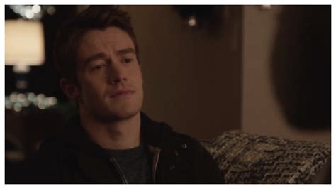 Izombie S02e09 Eporner