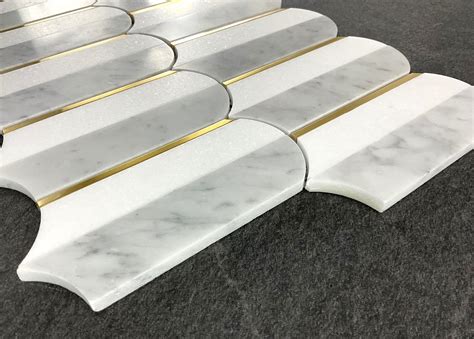 145 In X 11 In Thassos White Thassos White White Carrara And Gold