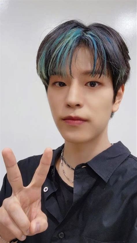 Green Hair Blue Hair Pink Hair Hair Evolution Blonde Bangs Savage