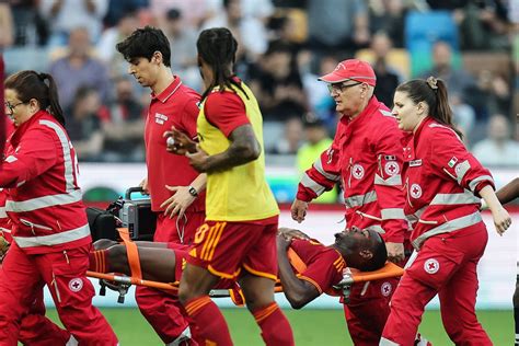 Roma Evan Ndicka Ecco Come Sta Dopo Il Malore Improvviso