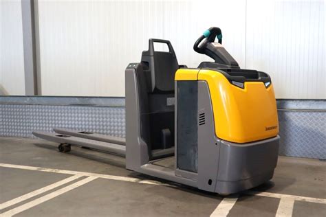 Gebruikte Pallethefferstapelaar Jungheinrich Ece 225 Nr 2372