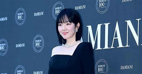 임수정 ‘아찔한 트임 의상 Mk포토