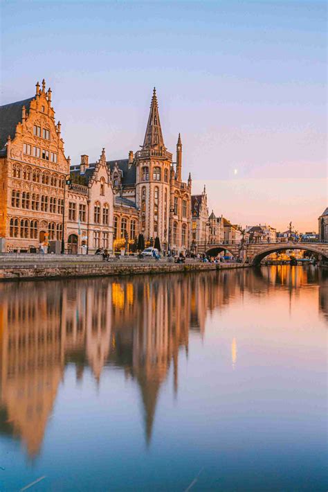 Découvre Gand La Ville La Plus Médiévale De Belgique Voe