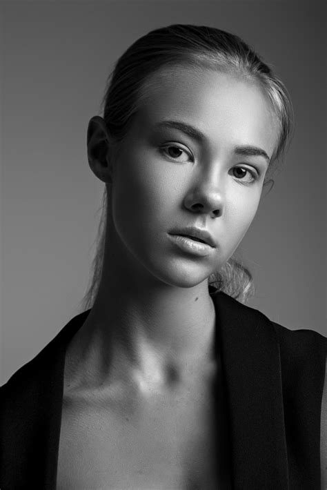 Marie G Quest Artists And Models