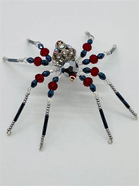 Christmas Beaded Spider Etsy Beaded Spiders Spider Jewelry Beaded Jewelry Diy