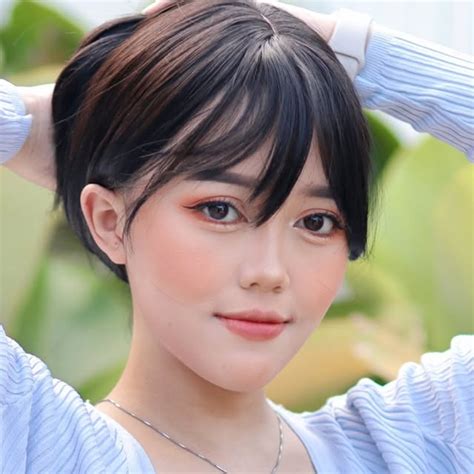 Sherry Moey Sherrymoe • Threads Say More