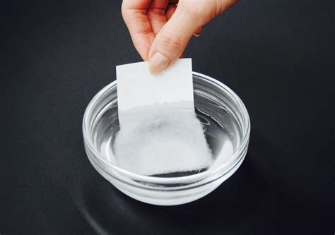 機能のある紙（その2） 溶ける紙・水 平和紙業株式会社 活版印刷研究所