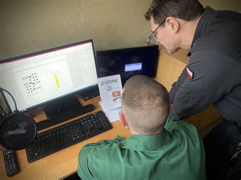 Pisane Służba Więzienna