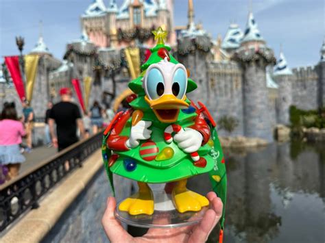 New Donald Duck Christmas Tree Sipper Arrives At Disneyland Resort