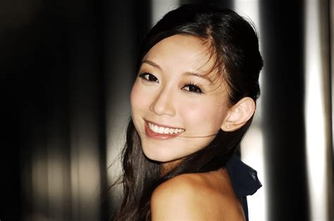 Kity Chois Folder 5 194 Photo Sharing Network