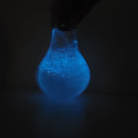 Dinolight Bioluminescent Algae Glow Plant Inc