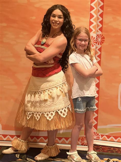 Danielleolsonmoana Spark Of Magic Travel