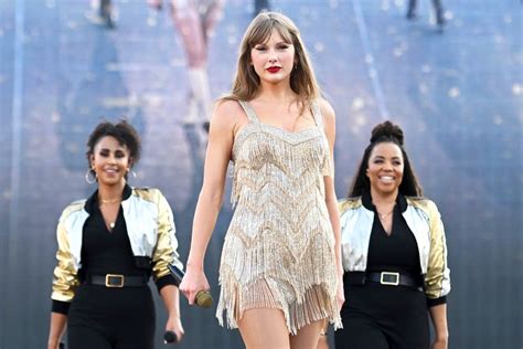 Taylor Swift Calls Switzerland Stunningly Beautiful