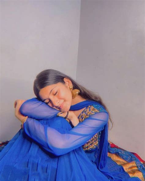 Pin By ♚⃞ ̶͢ ̶ͨ ̶ͧ ̶ͭ ̶ͤɪᴍ🅐︎𝗇𝗂𝗄 On Girls Dp Girls Dpz Cute Girl