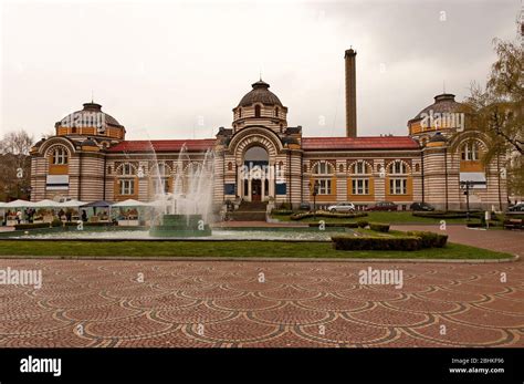 Old Fontain In Front Of Central Mineral Bath Medieval Banski Square