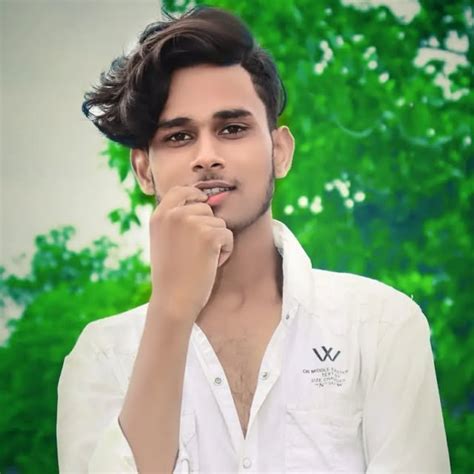 Singer Kailash Deewana Actor Kailash 01 Threads Say More