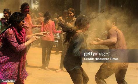Devi Ahilya Vishwavidyalaya Photos And Premium High Res Pictures Getty Images