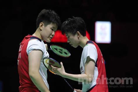 Foto Ganda Putri China Liu Sheng Shuzhang Shu Xian Juara Indonesia