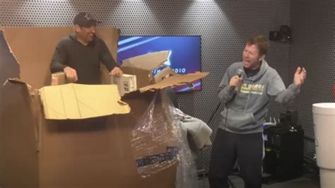 Lunchbox Finally Pays Cash For Pallet Investment The Bobby Bones Show