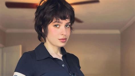 Idubbbz Wife Anisa Jomha Jokingly Thinks She Doesnt Look Arab Enough 2022