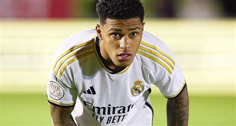 Former Real Madrid Player Vinícius Tobias Finds New Love After Scandal