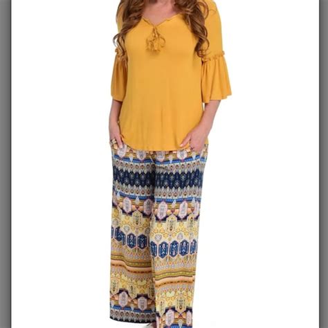 One World Dresses Oneworldwide Leg Pant With Bohemian Top 2 Pc