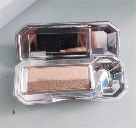 Benefit Eyeshadow Kesehatan And Kecantikan Rias Wajah Di Carousell
