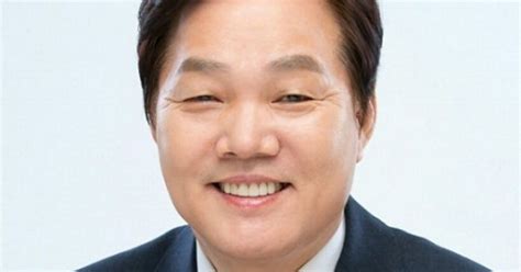 박완수 의원 가짜뉴스 삭제 조치 의무화 및 유포자 처벌 법안 발의