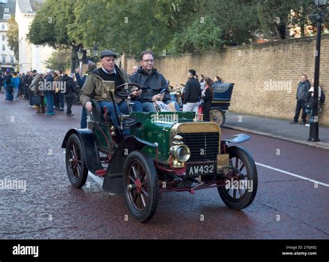 Entrant 323 1904 Vulcan London To Brighton Veteran Car Run Concours