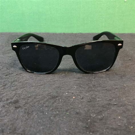 Raybans Unisex Black Sunglasses S