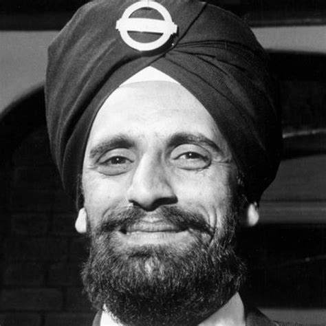 Amar Singh The London Underground Train Guard Who Fought To Wear His Turban Sikhnet