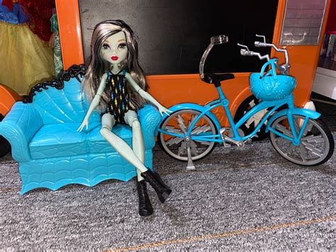 Monster High Doll Set Hobbies And Toys Toys And Games On Carousell