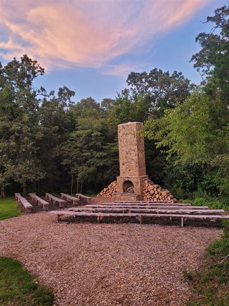 Top Outdoor And Natural Wedding Venue Near Springfield Mo Juniper Gardens