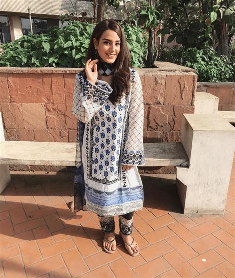 Who Is Iqra Aziz Everything About The Pakistani Actress — Citimuzik
