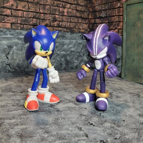 Darkspine Sonic Toy