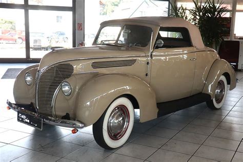 Ford De Luxe Roadster 1938