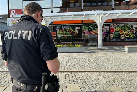 Truga Mindreårige Med Kniv