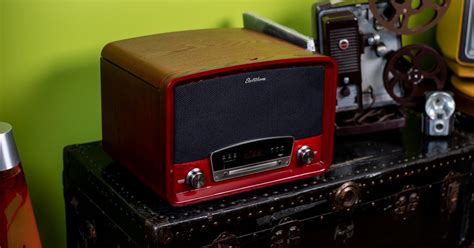 Electrohomes Bluetooth Turntable Blends Modern Streaming With Classic