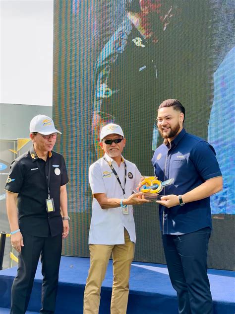 Glomac Berhad Honored With “anugerah Jubli Emas Penghargaan” Glomac Berhad