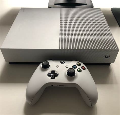 Konsola Xbox One S All-Digital Edition 1 TB - 12087954247 - oficjalne ...