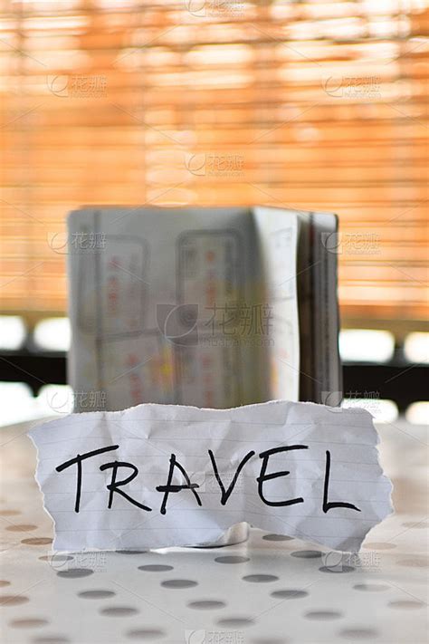 旅行笔记和打开护照，盖章和复印空间