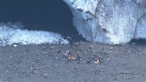One Killed Four Injured As Washington State Ice Caves Collapse Again