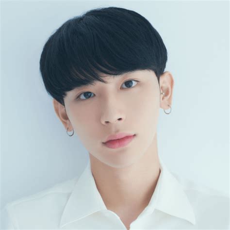 よしあき Twin Planet Entertainment