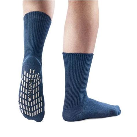 10 Best Non Slip Socks For Elderly Women As Per A Stylist 2024