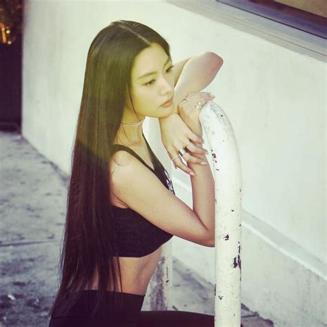 Clara 클라라 Actressclara • Instagram Photos And Videos Girl Hairstyles Long Hair Girl Long