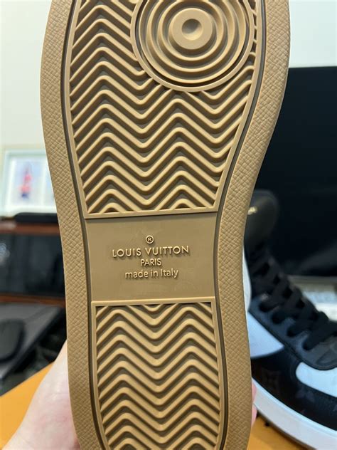 開箱 Louis Vuitton 高筒運動鞋 Mobile01